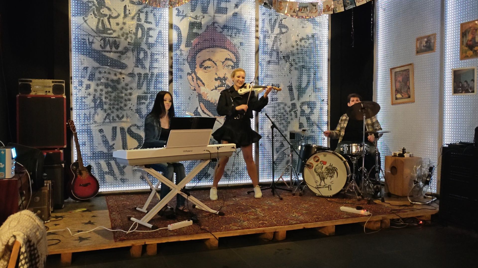 Музыкальный вечер трио "Партия белыми" в ПАБ "Петух" 26 декабря 2025 г.