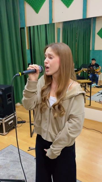 Репетиции к новогоднему ланчу Vocalette 2025