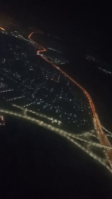 Огни Екатеринбурга с высоты птичьего полета