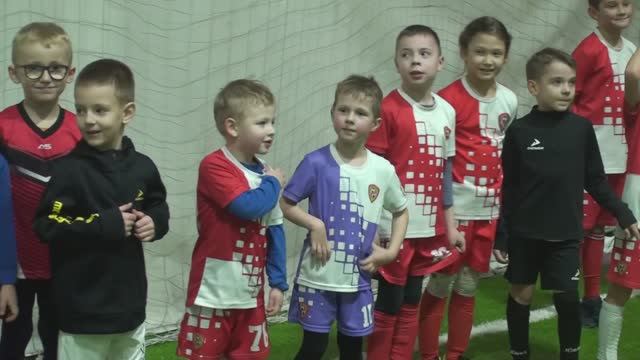 26.12.2025,  г. Одинцово, манеж в детском парке "Малыш", поздравление младших групп от деда Мороза.