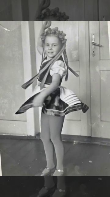 Сестра Наташа 65 лет назад танцует ...