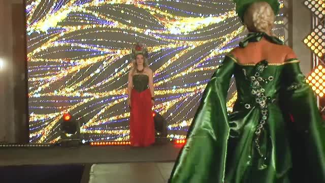 «Мисс и Миссис Урал - Южный Урал» 2025. Третий выход участниц «Национальный костюм»