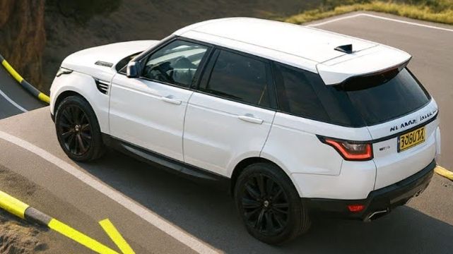 Машинки летают и прыгают! Развивающие мультики Машины помощники. Мультфильмы про машинки