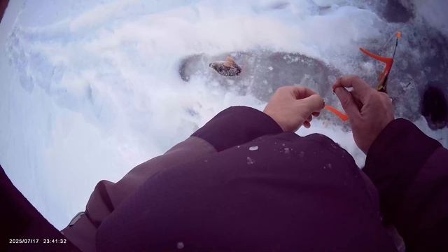 Порыбачил на Карьере🎣 Рыбачил на мормышку с пучком мотыля. Клёв вялый.