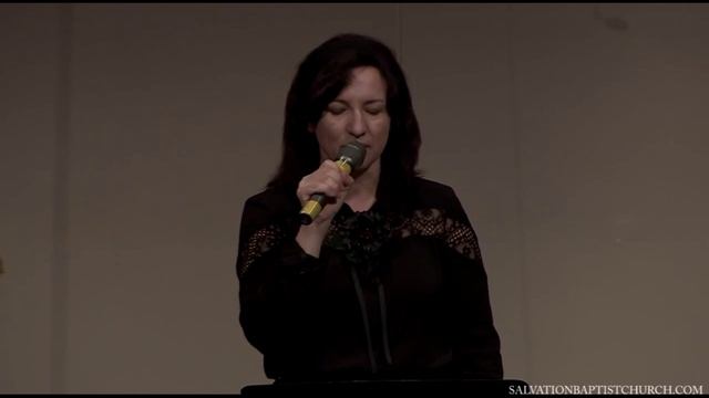 Церковь уснула..- стих..