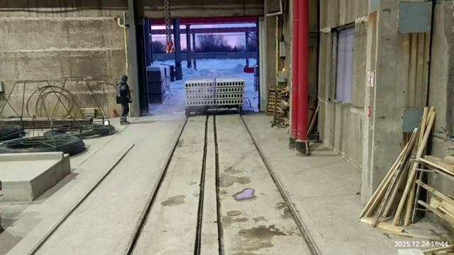 Тележки вывоза готовой продукции для линии безопалубочного формования