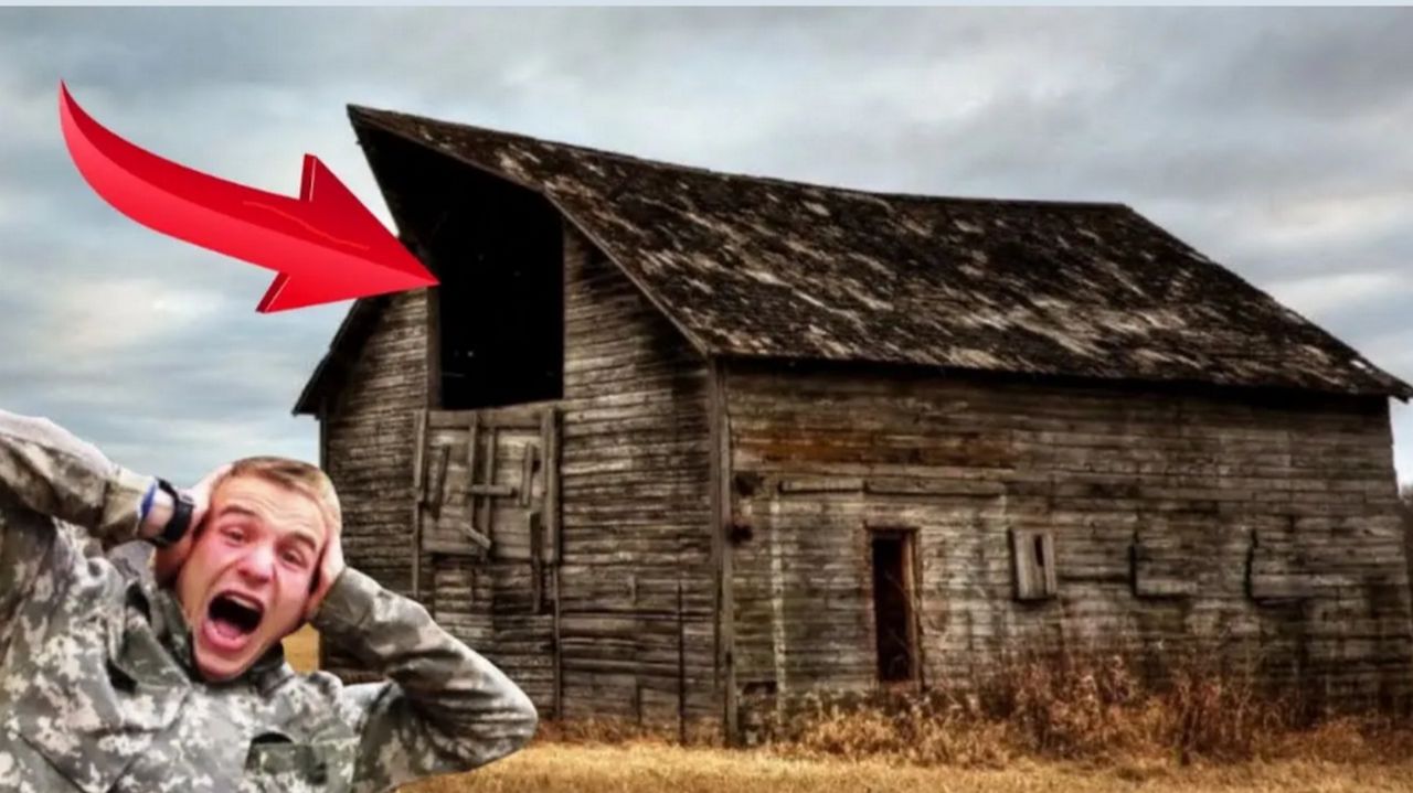 ДОБРА немерено НАШЛИ на ЧЕРДАКЕ ЗАБРОШЕННОГО ДОМА,  Эти НАХОДКИ просто ПОРАЖАЮТ!