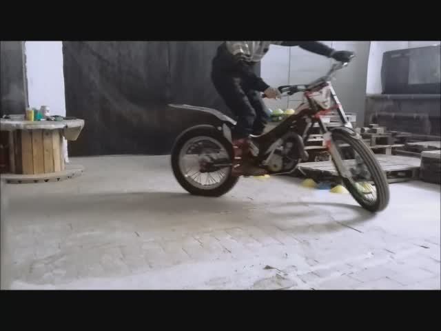 TRIAL PARK! АНДРЕЙ ИЗ СССР ФИЛЬМ! ТРИАЛ С 1986 ГОДА! НА ЗАРЯДКУ СТАНОВИСЬ!