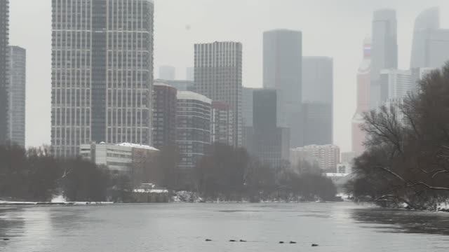 Прогулка на речном трамвайчике по Москве - реке. Москва новогодняя 2026 . Москва - Сити