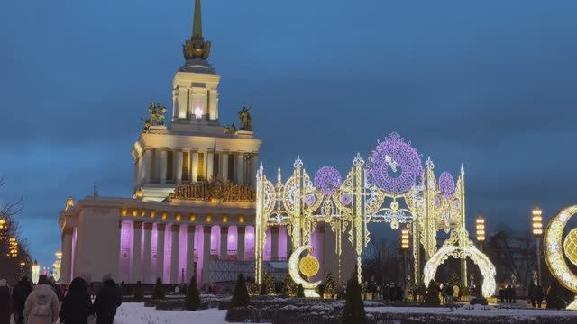Путешествие в Москву. ВДНХ. Павильоны и новогодняя Москва. Красота! Павильон Казахстан и Беларусь
