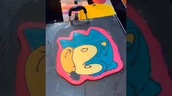 панкейк в виде Соника