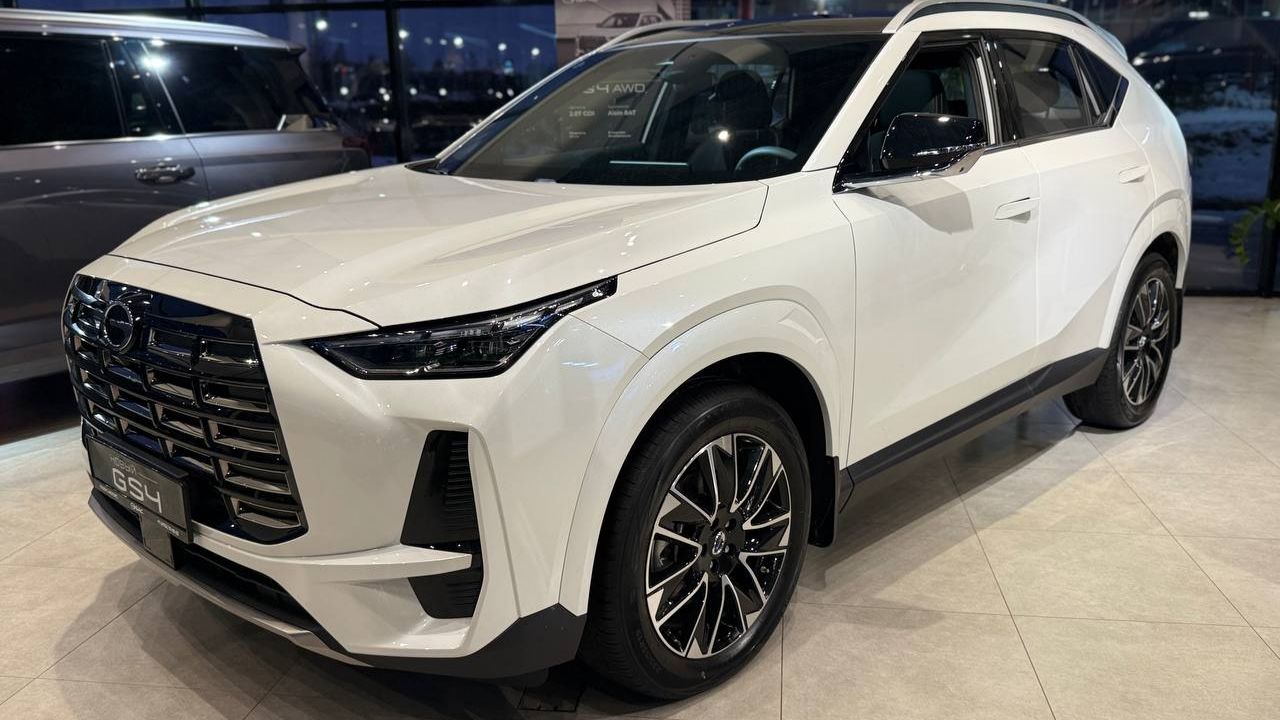 GAC GS4 комплектация GL белый салон черный 4WD