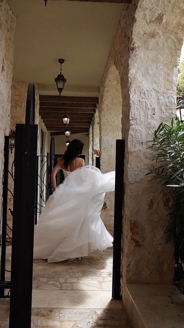 Свадебное платье Монами из коллекции «Love Legacy» 2026, Gabbiano