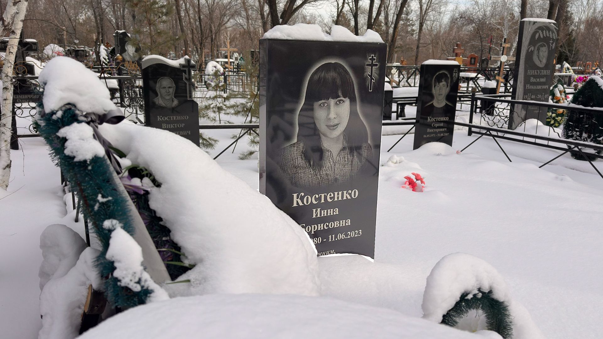 Три могилы ушедших… кладбище перед Новым годом 2026 — тишина, которая говорит...  29 декабря 2025 г.