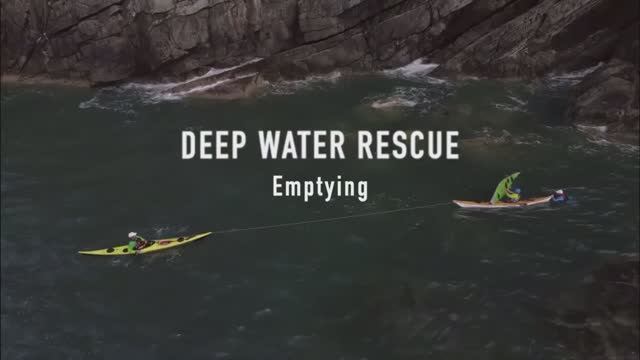 Отлив каяка.(Emptying the Kayak)