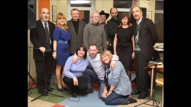 И ЦАПЛЯ вверх летит...