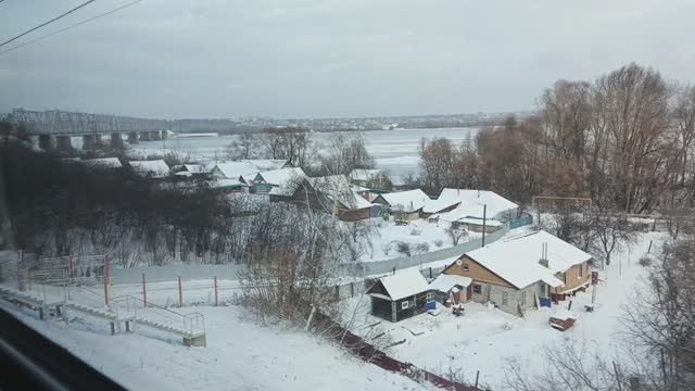 Проезд по Зеленодольскому (Романовскому) железнодорожному мосту через Волгу (15.12.2025)