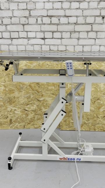 Стол ветеринарный wikiVET СВ-80 с 3-мя электроприводами