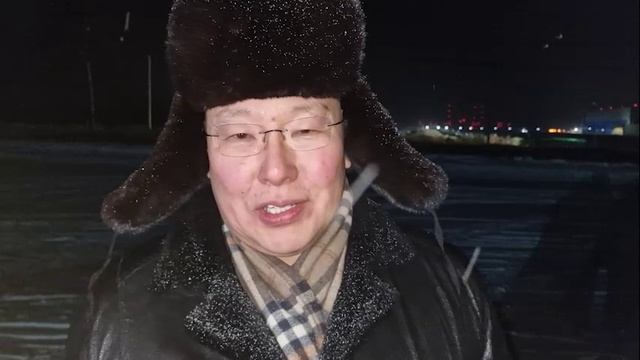 СӨ Дьоҕус Билим Академиятын ректора В.К. Павлов бастакы "Чолбон" саха спутнига суолтатын туһунан