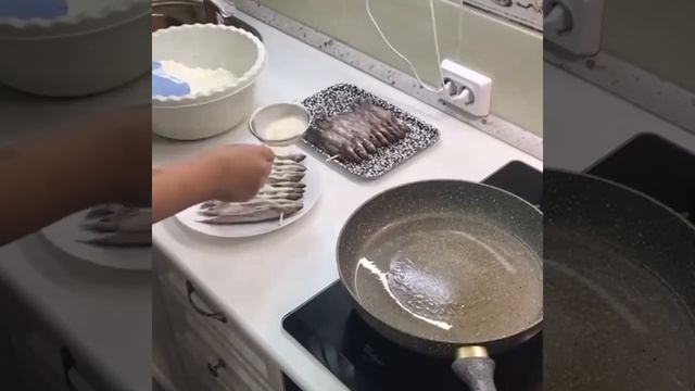 Как удобнее пожарить мелкую рыбу