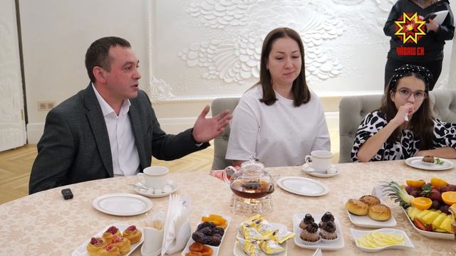 Олег Николаев вручил подарки детям в рамках акции «Елка желаний»