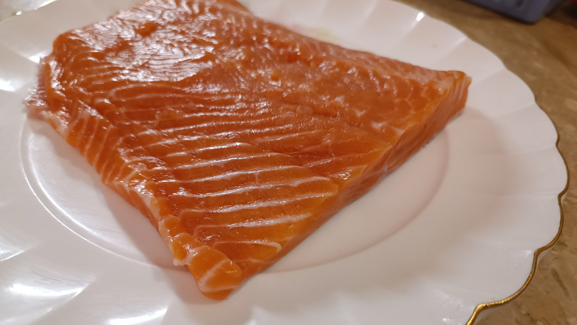 Форель. Чистим, разделываем, солим!