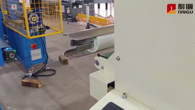 NG-09R Упаковочный пресс для одеял и пледов