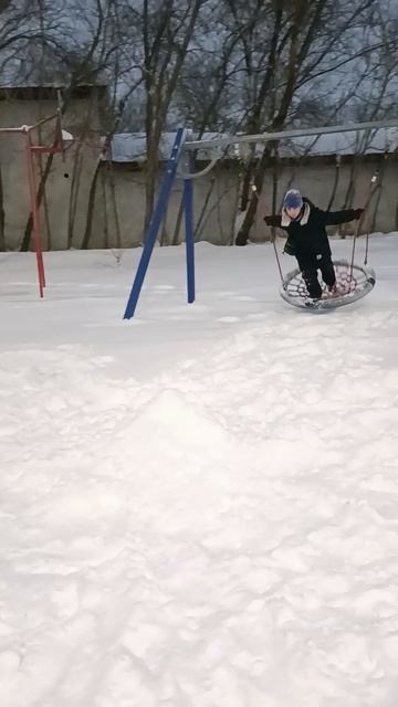 Как Надо Спрыгивать С Качелей!