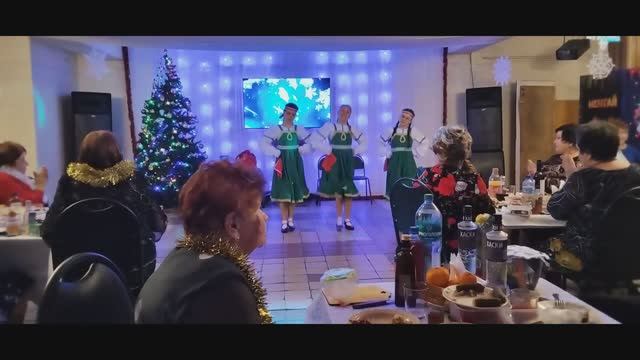 Жизнь на пенсии. Готовлю закуску. У нас сегодня гуляночка. Песни, пляски, поздравления.