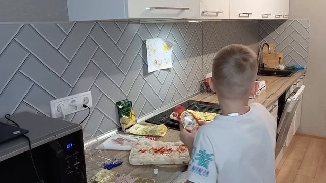 Новогодняя пицца за 18 минут!