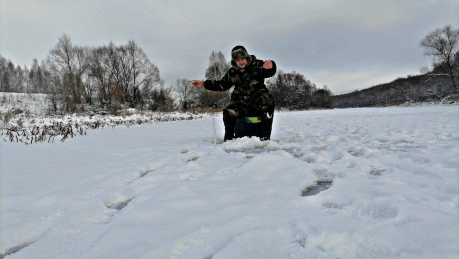 ПЕРВАЯ И ПОСЛЕДНЯЯ ЗИМНЯЯ РЫБАЛКА В 2025 ГОДУ!* видео было снято 31 декабря*
