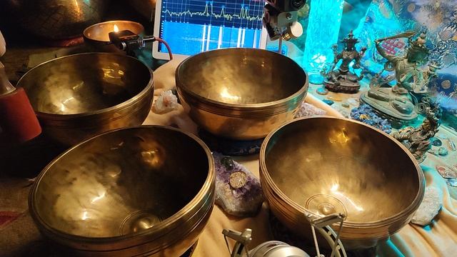 НАБОР 4 чаш Лингам  САТТВА    161-190 250-279 Гц   79 к