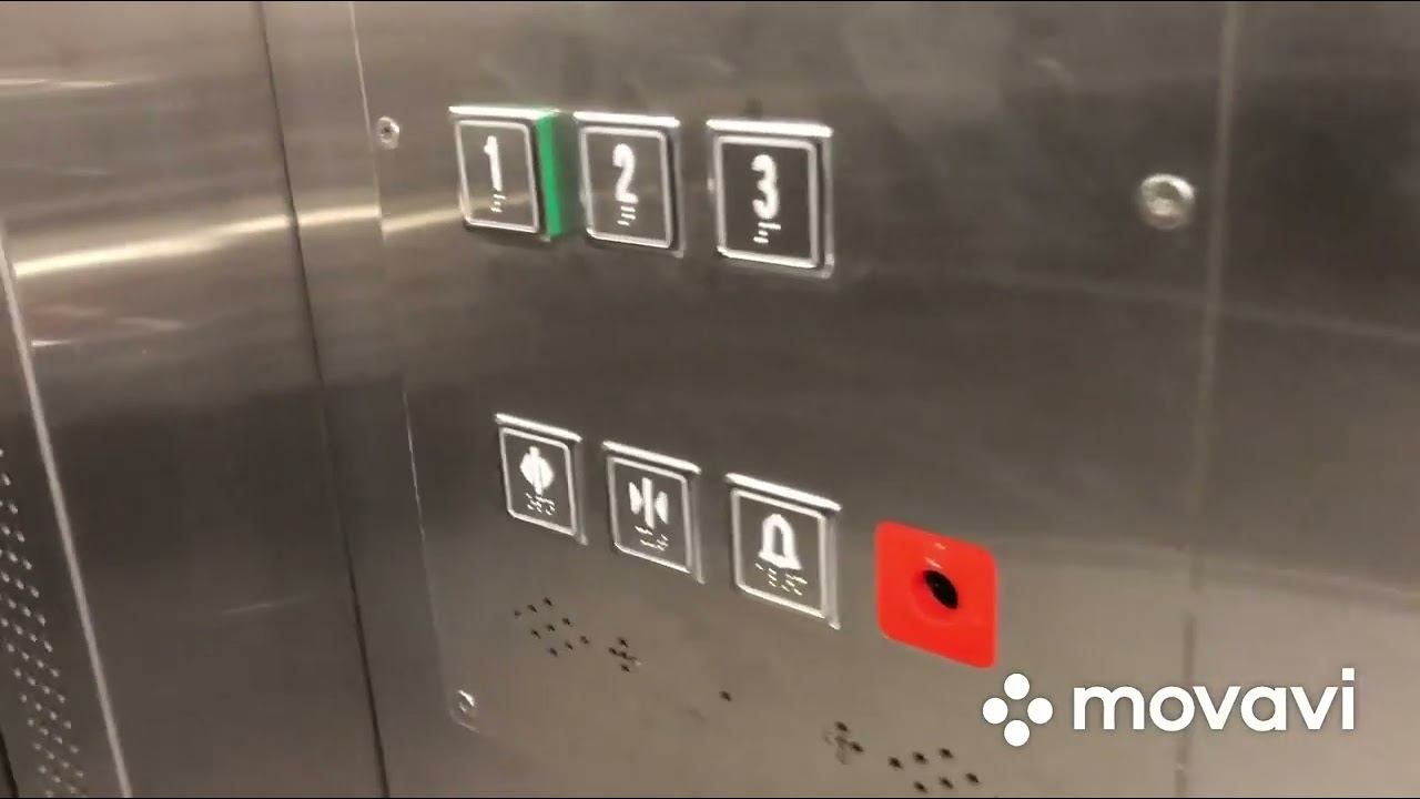 Тормозит на ходу! Глючный лифт ThyssenKrupp Simplycity 2020 года выпуска // Новгородская улица 23А