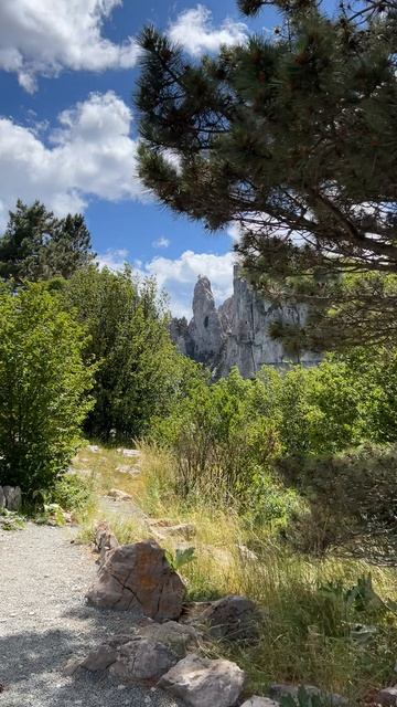 Ай-Петри площадка перед восхождением в гору