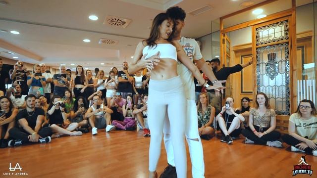 Romeo Santos - Ayúdame LUIS Y ANDREA bachata Bachata Sensual LadyStyle Footwork MenStyle