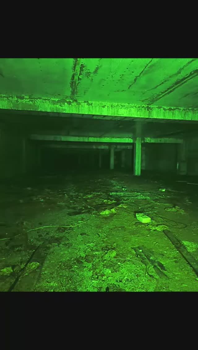 Страшная Встреча в Заброшенном Кинотеатре