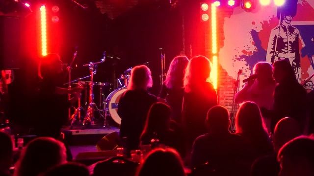 2025-12-25 - Екатерина ТАРАН - Новогодний Шансон в клубе «Big Ben»