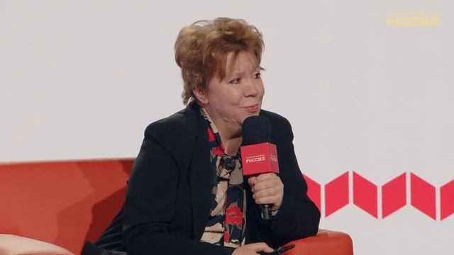 Как елка стала символом Нового года в России: культурная традиция и смысл в открытом лектории