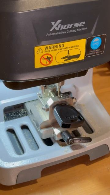 Необычный ключ для старого Ford