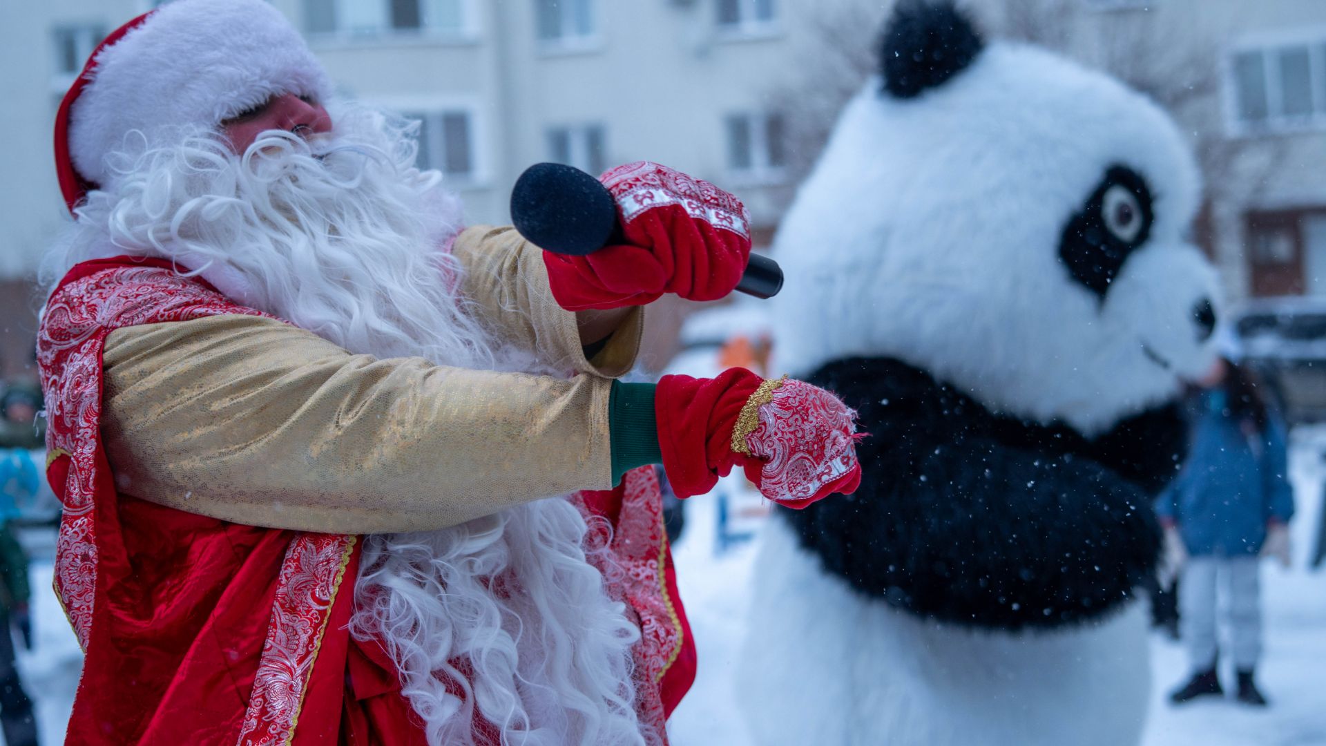 Новогодний праздник двора 31.12.2025 (ролик)