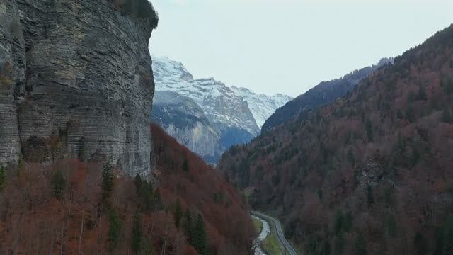 №2  Кто или что влияет на наше поведение, мысли и эмоции?