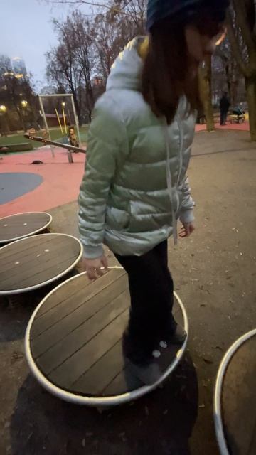 Осваиваем детскую площадку