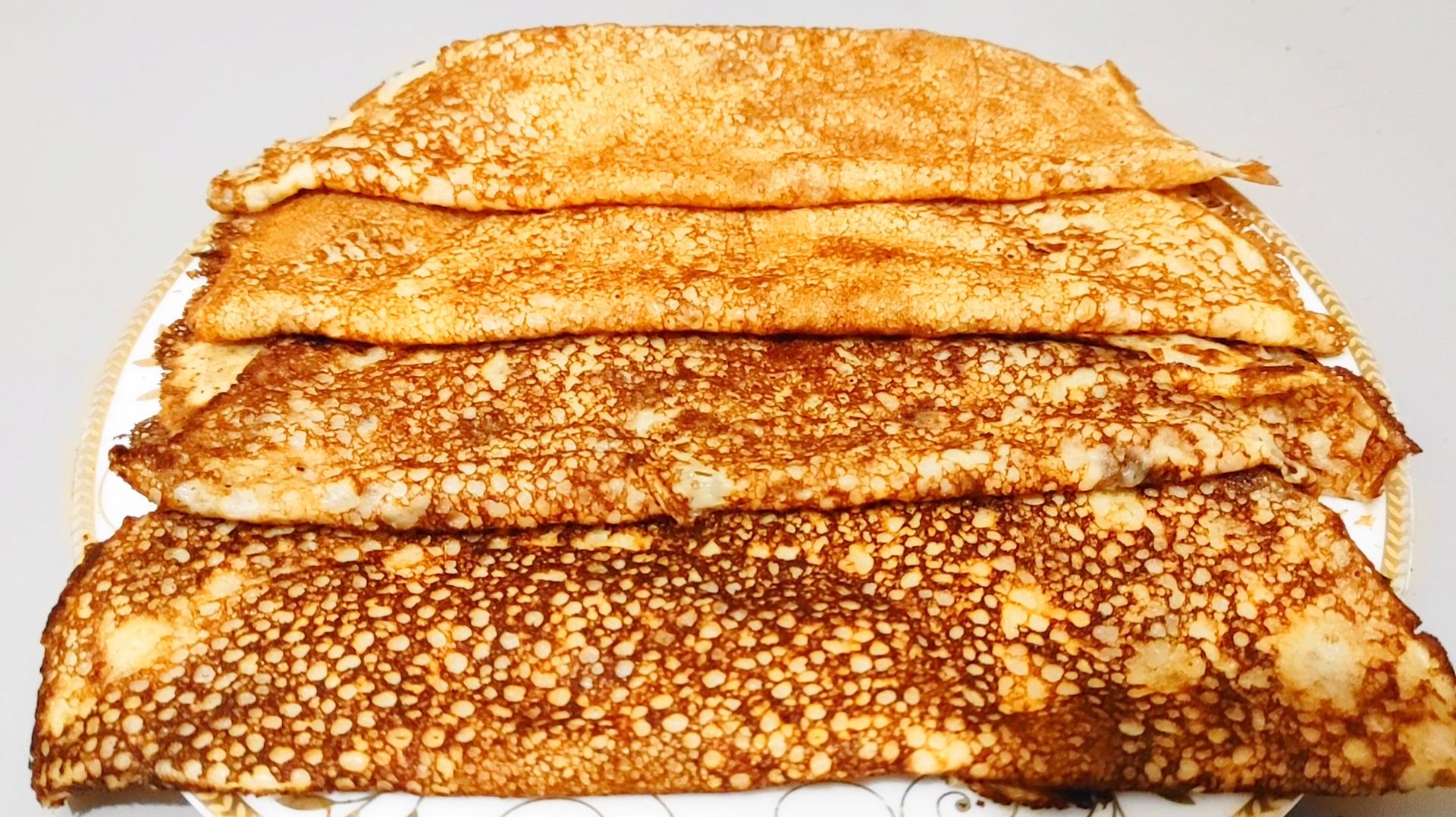 Очень нежные блины на кефире ажурные -  рецепт