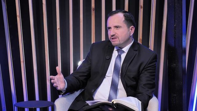 Субботняя школа 2026 1кв. Урок 1 Страдающий, но не покинутый Богом (Hope Moldova)_Full-HD