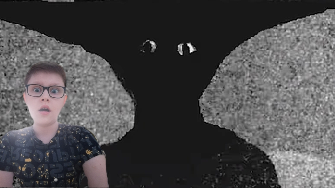 Играю в игру Хоррор Про  boisvert