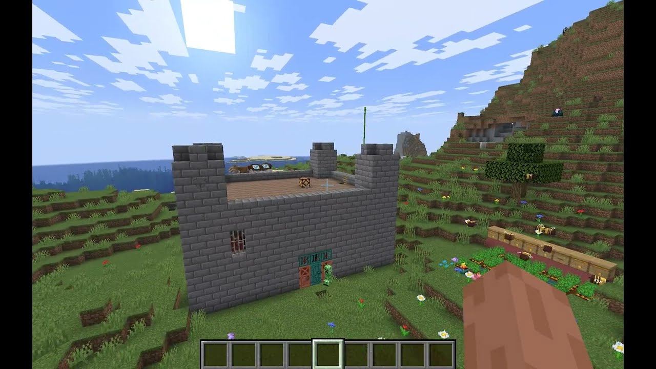 Замок Minecraft со счастливым гастом