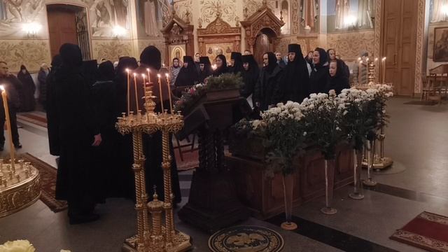 ГИМН «СВЕТЕ ТИХИЙ» И ПРОКИМЕН «ГОСПОДЬ ВОЦАРИЛСЯ» | ХОР ИВЕРСКОГО МОНАСТЫРЯ