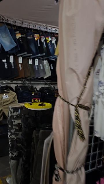 Ночной рынок на Теппразит