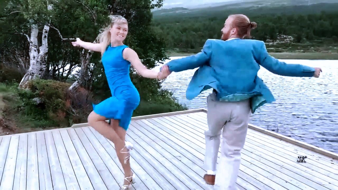 Sondre & Tanya. Она - Прикольная!