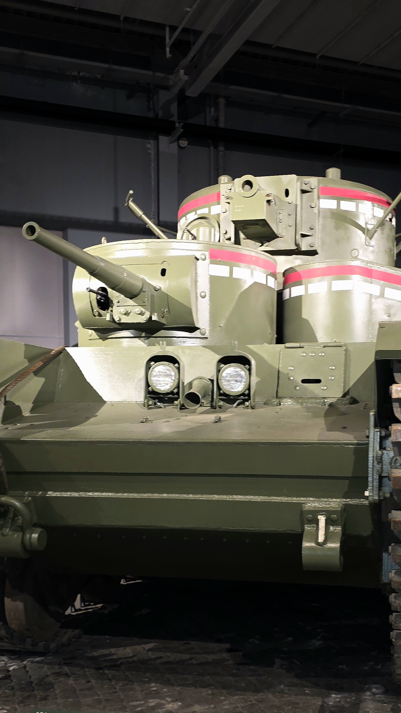 Тяжёлый танк Т-35 из Парадного Расчёта музейного комплекса гражданской и военной техники